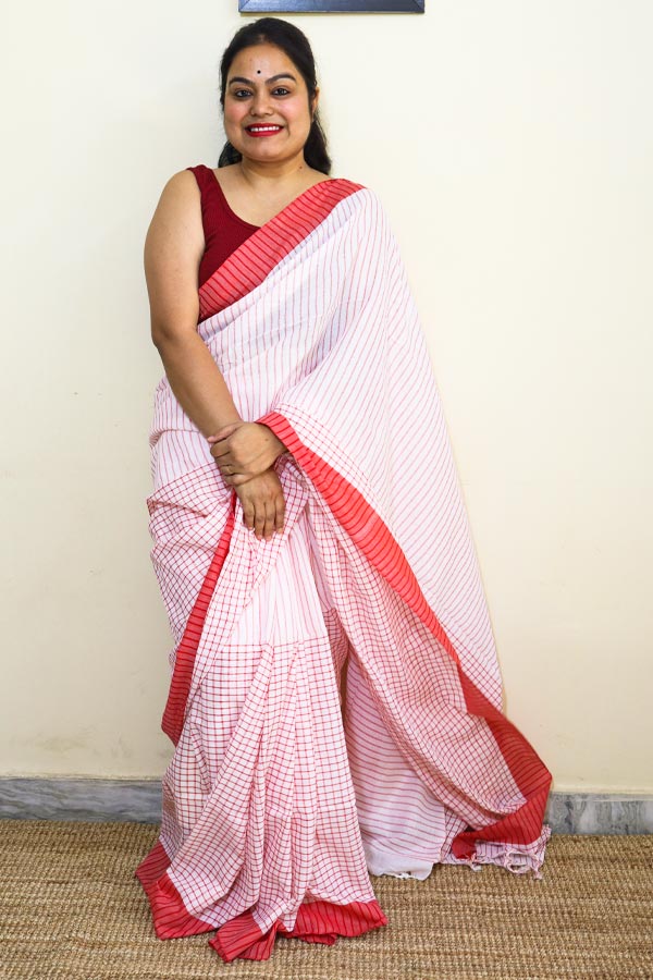 White Soft Cotton Saree with Red Checks | bongchong